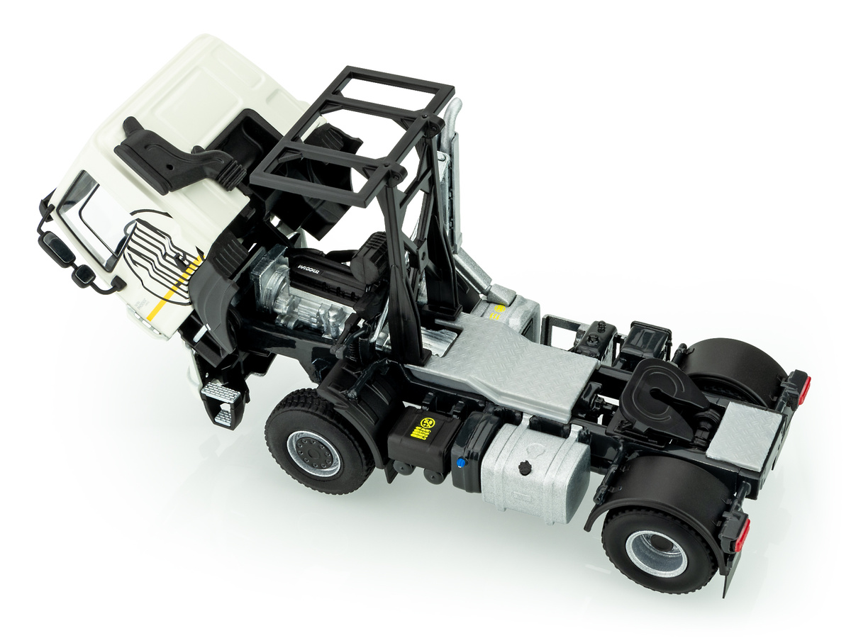 TATRA Phoenix 4x4 tractor white