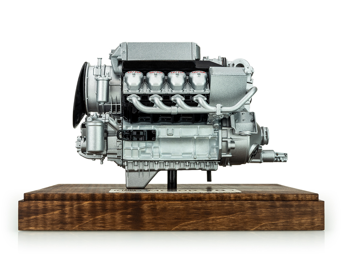 TATRA Motor V8 1:10